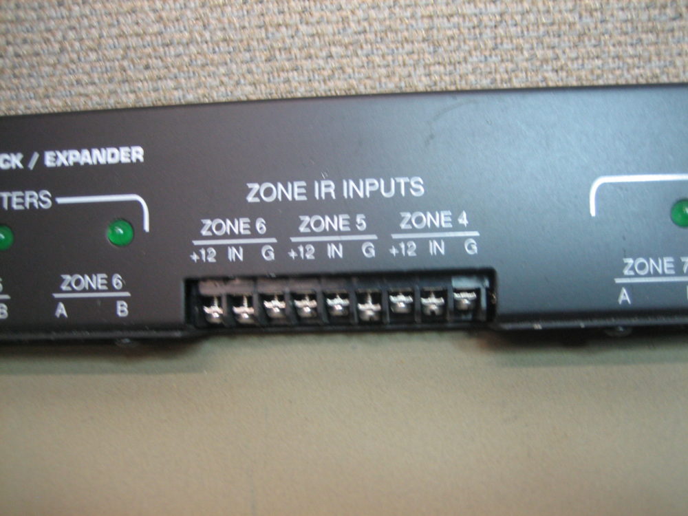 Xantech 796-20 Six Zone 6 IR Emitters Connecting Block Expander - Max ...