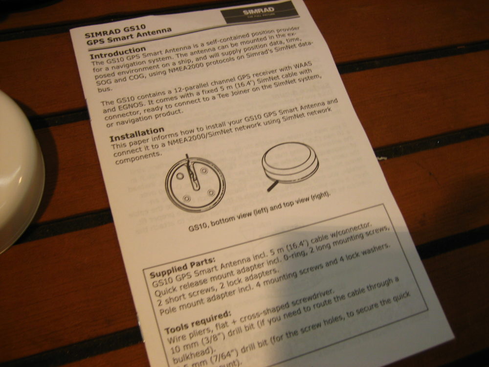 Simrad GS10 Simnet GPS Antenna w/ 5 meter Simnet Drop Cable NEW IN BOX ...