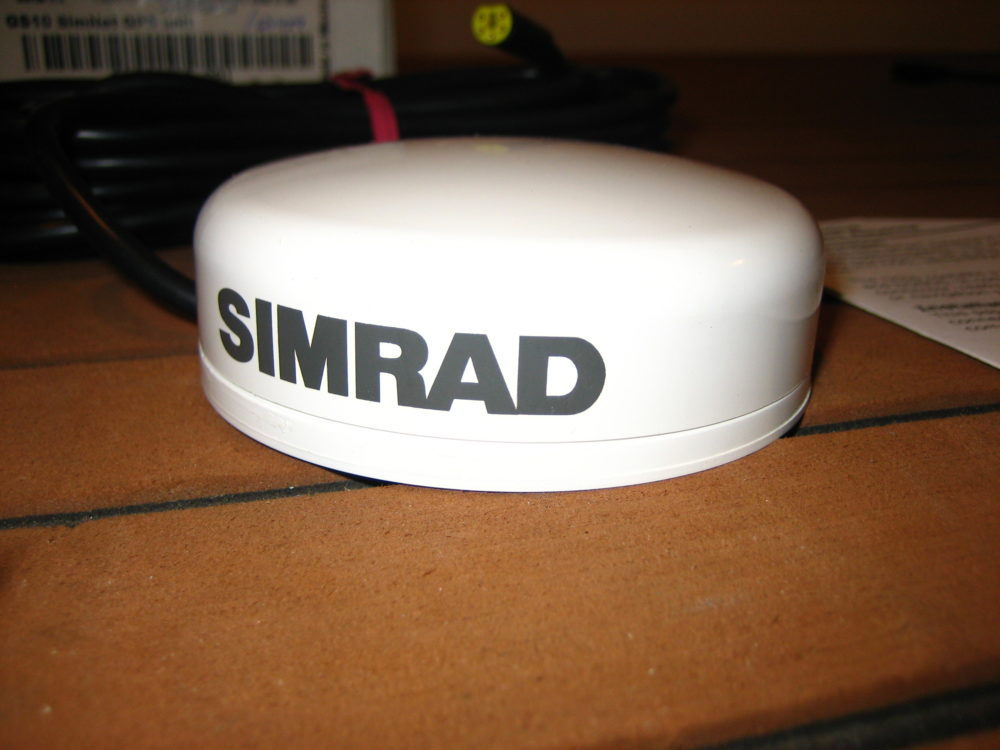 Simrad GS10 Simnet GPS Antenna w/ 5 meter Simnet Drop Cable NEW IN BOX ...