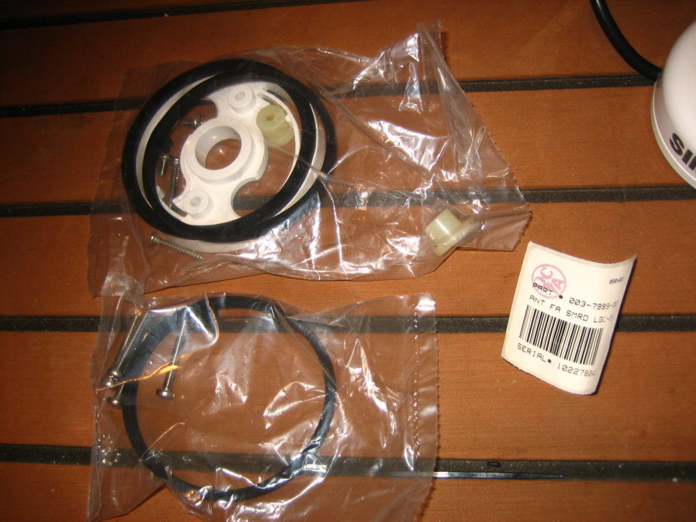 Simrad GS10 Simnet GPS Antenna w/ 5 meter Simnet Drop Cable NEW IN BOX ...