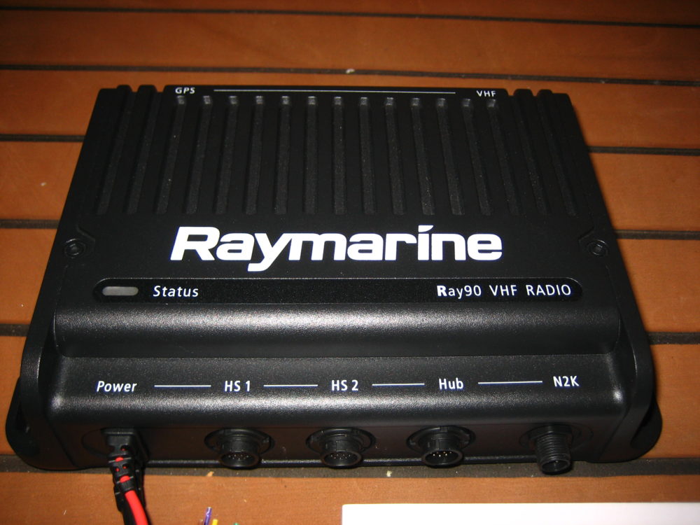 Raymarine Ray90 R70624 VHF Radio Transceiver Only - Powers On, NMEA ...