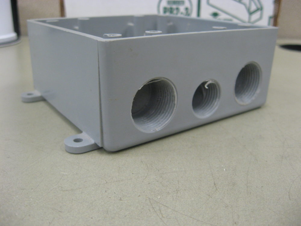 Carlon E382DE Weatherproof Box 2-Gang 1/2" & 3/4" Hubs w/ Cover - Max ...