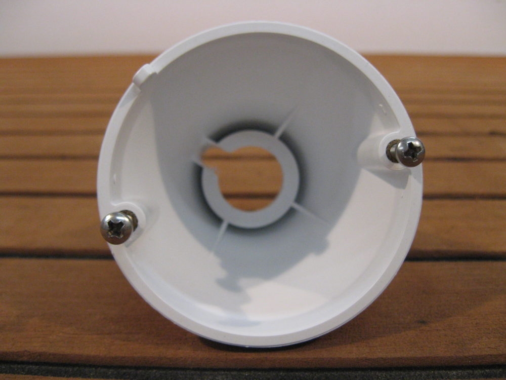 Simrad GS-15 GPS Pole mount w/Screws like NEW - Max Marine Electronics