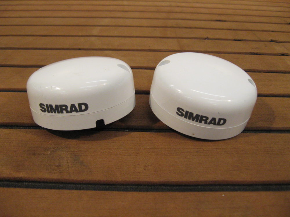 Simrad GS-15 GPS Antenna (LIGHTNING DMG) - Max Marine Electronics
