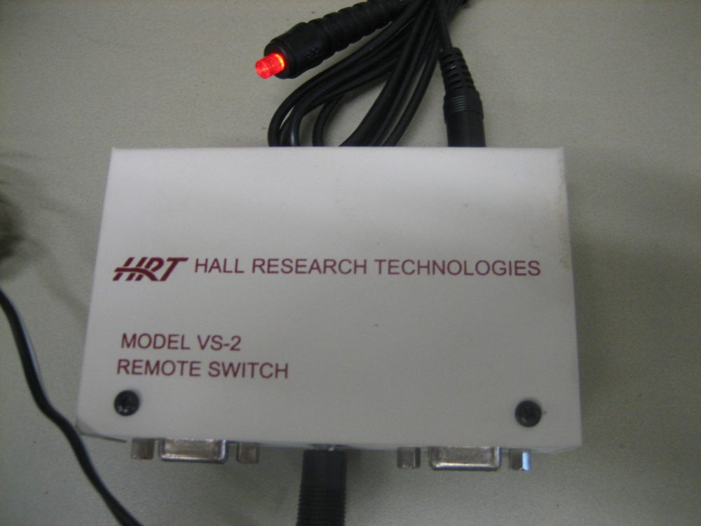 HRT Hall Research VS-2 Auto 2-Channel Video VGA Remote Switch w/ Cables ...
