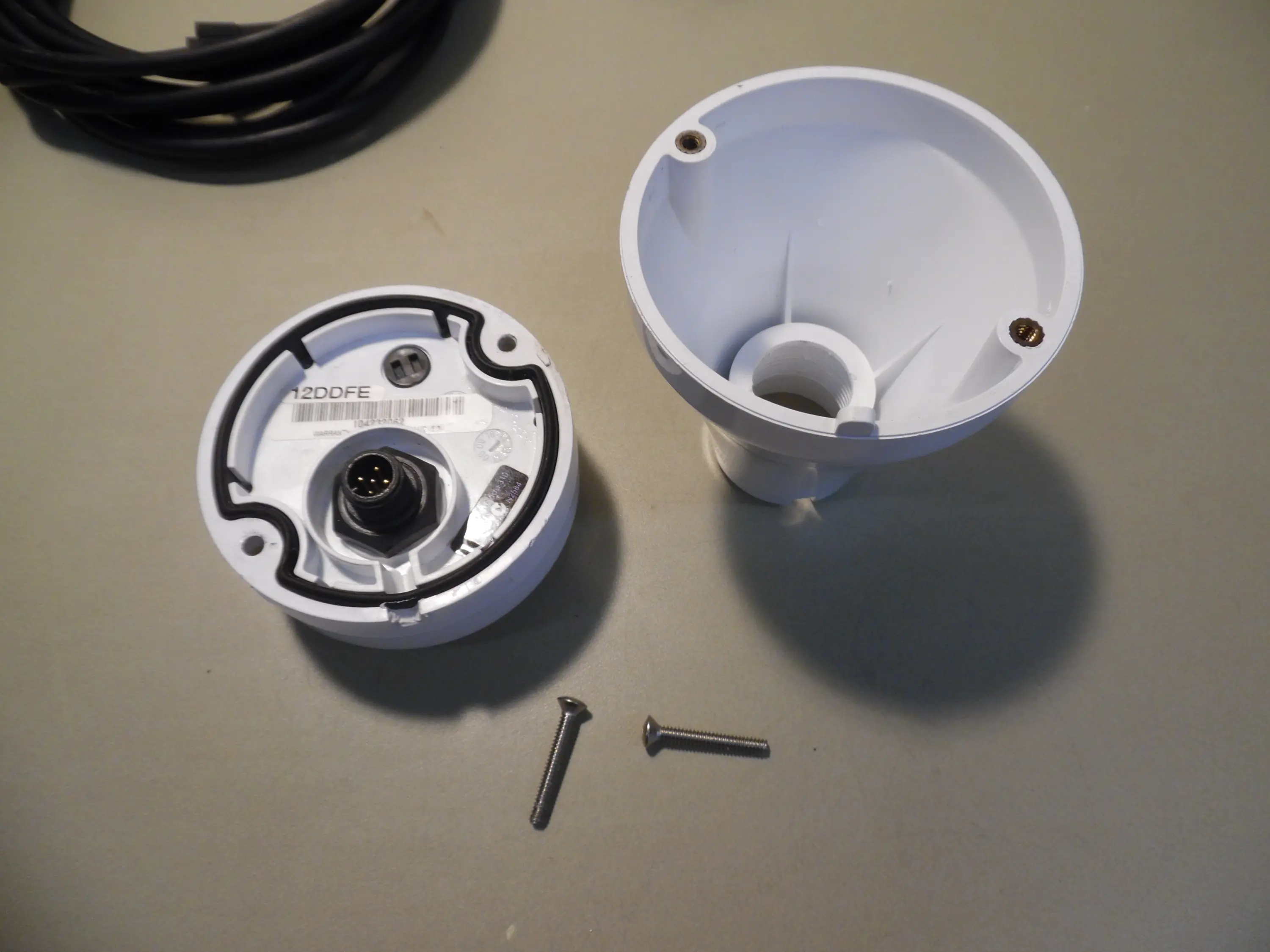 Simrad GS-15 GPS Antenna W/ Base + NMEA2K Drop Cable + Tee - Tested ...