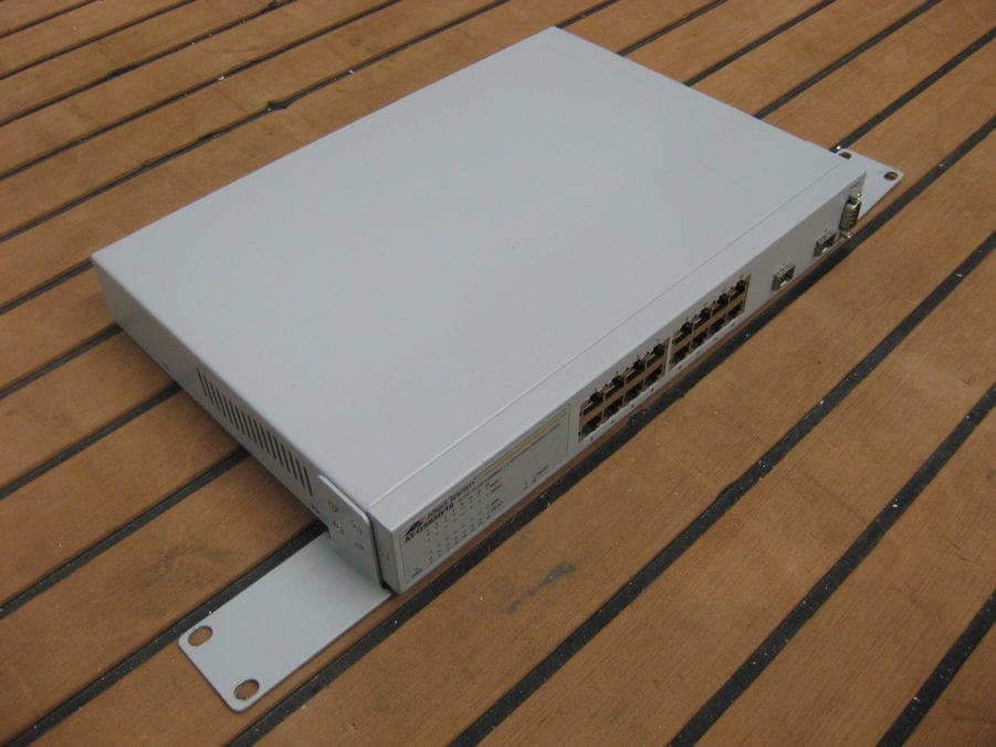 Allied Telesyn AT-GS950/16 16-Port 10/100/1000 Mbps + 2 SFP WebSmart ...