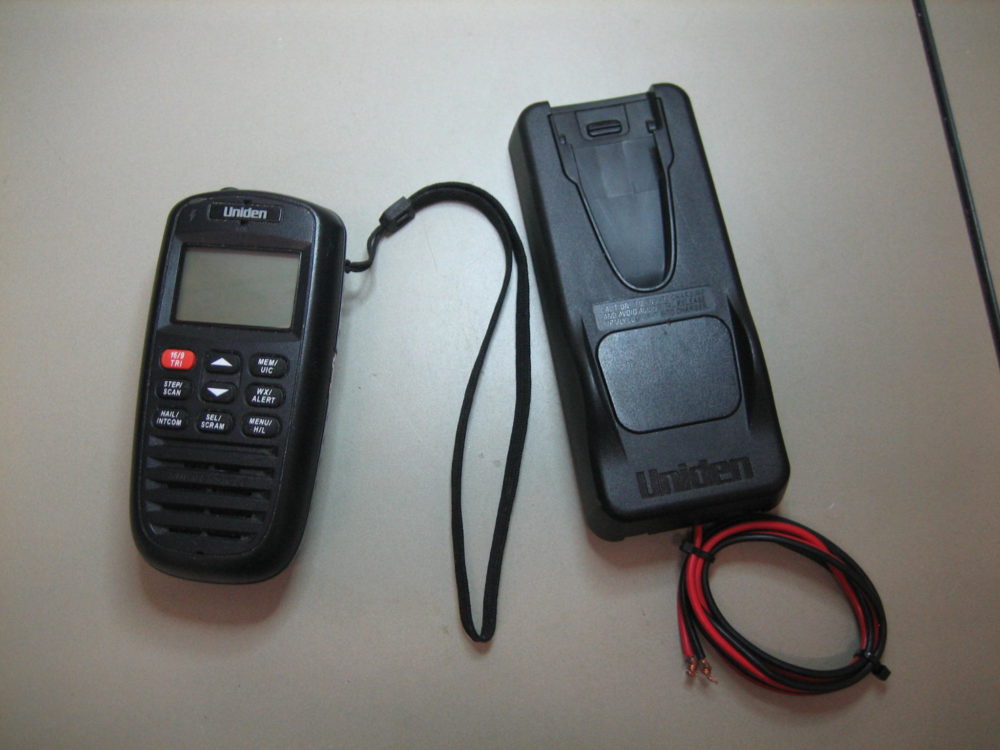 Uniden WHAMx4 Wireless Remote VHF Microphone w/ Charging Base AS-IS ...