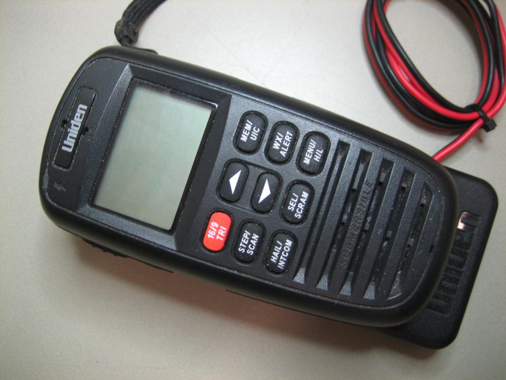 Uniden WHAMx4 Wireless Remote VHF Microphone w/ Charging Base AS-IS ...