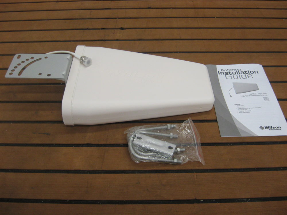 Wilson 314411 Wide Band Directional Antenna 700-2700 MHz w/ N Female ...