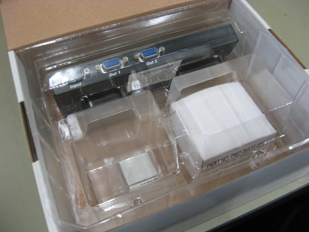 CablesToGo 29550 VGA Video Splitter/Extender 2/4/8 Port - Free US ...