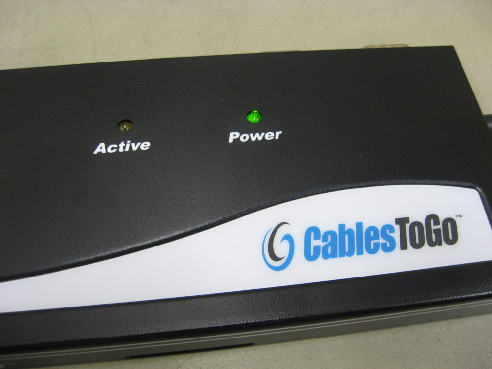 CablesToGo 29550 VGA Video Splitter/Extender 2/4/8 Port - Free US ...