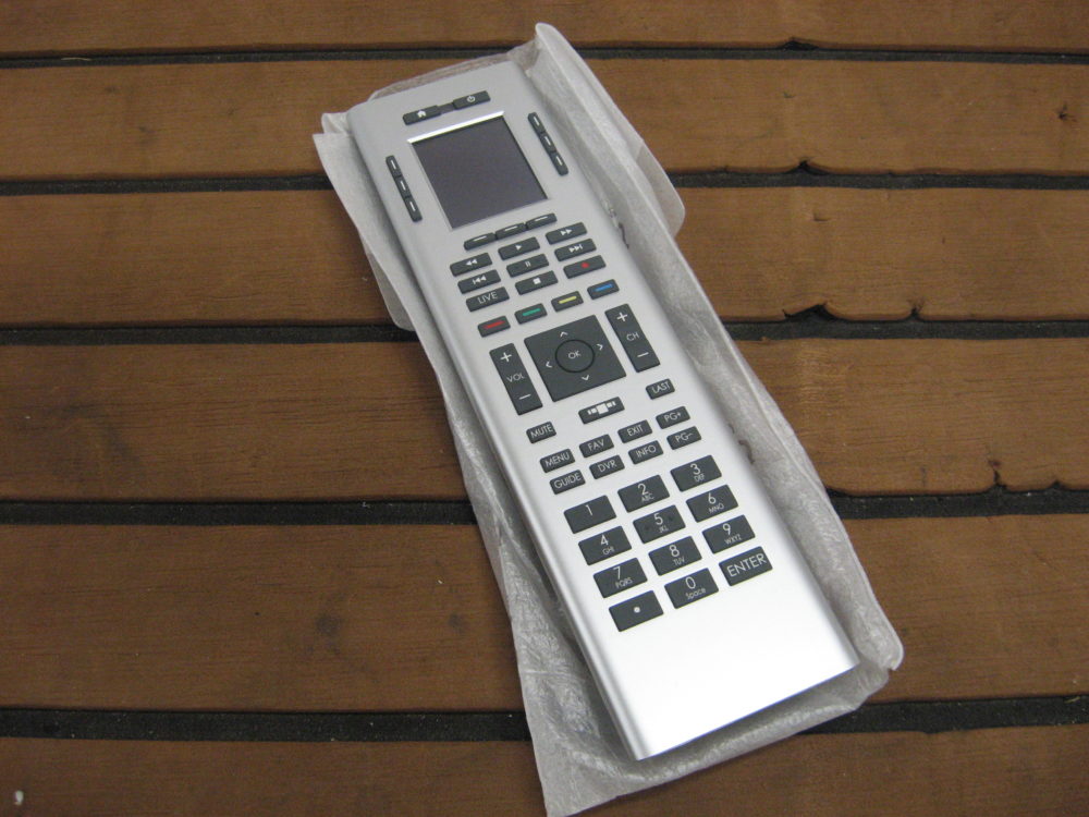 Savant SUR-0500 Universal Remote Control w/ Power Supply and Charging ...