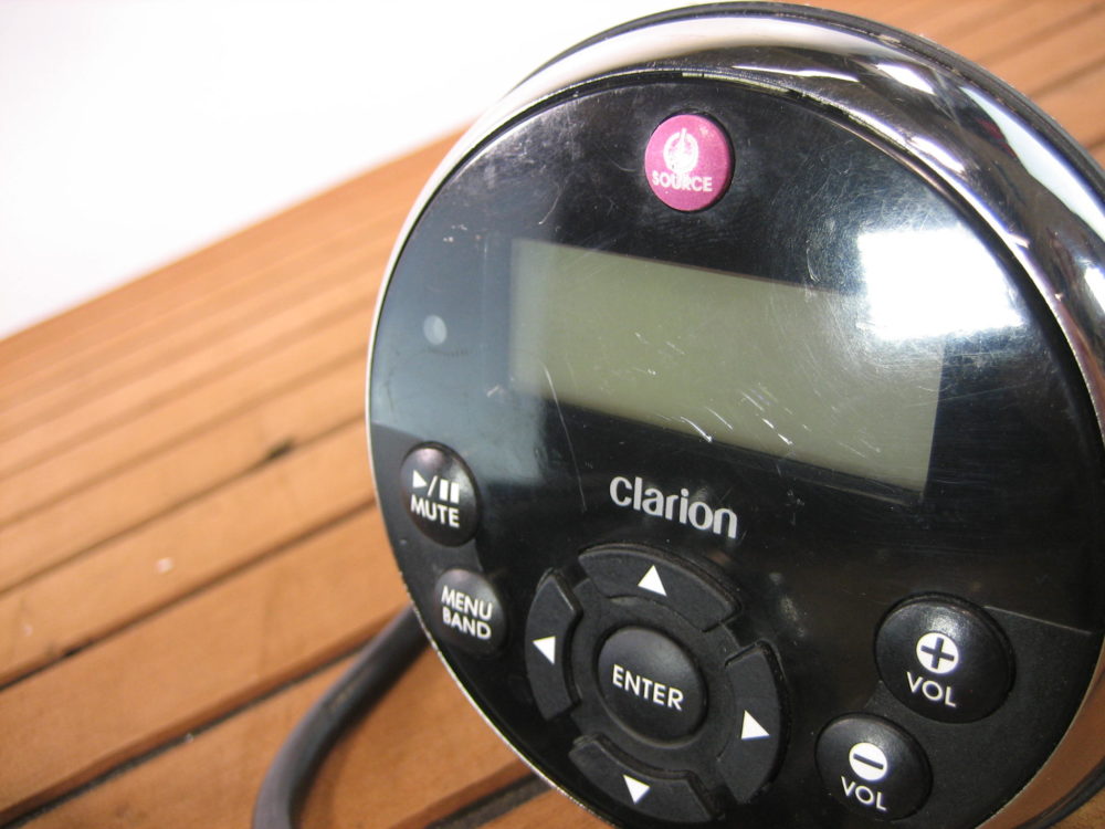 Clarion MW1 Marine Wired Remote Unit w/ Bracket and 25' Extension Cable ...