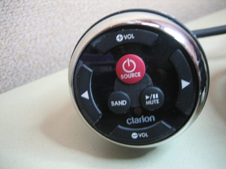 Clarion MW2 Waterproof Marine Wired 8-Pin Remote Control w/ 25' Cable ...