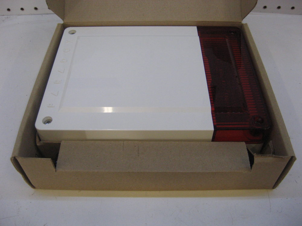 Paradox / GOST SR150 Wireless Siren w/ Built-in Strobe - Free US ...
