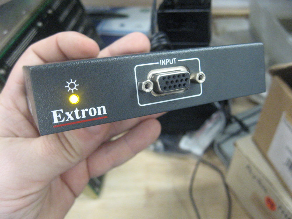Extron 60-506-03 P/2 DA2xi VGA Distribution Amplifier w/ Power Source ...