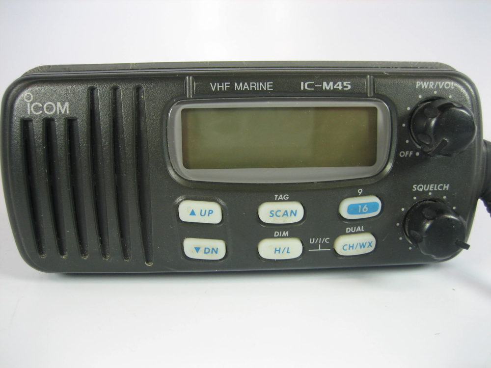 Icom IC-M45A Marine VHF Transceiver w/ Microphone - Tested! - Max ...