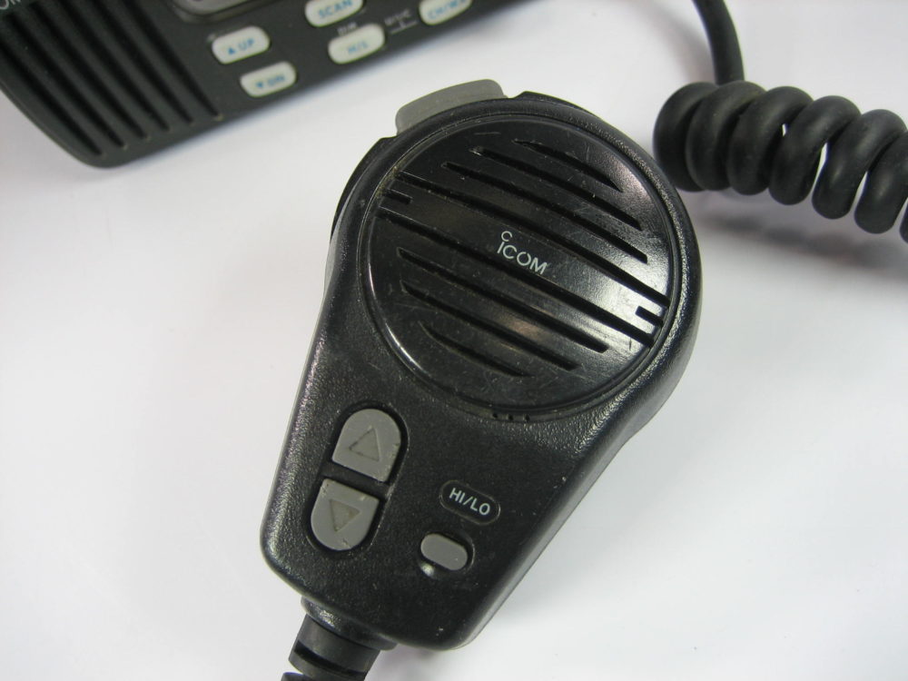 Icom IC-M45A Marine VHF Transceiver w/ Microphone - Tested! - Max ...