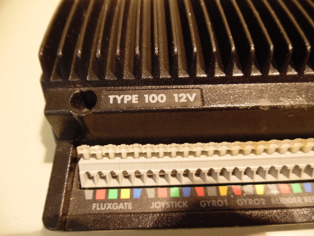 Raymarine/Raytheon/Autohelm/TYPE 100 AUTOPILOT COURSE COMPUTER 12V ...