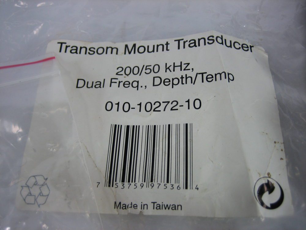 Garmin 010-10272-10 TRANSOM MOUNT DEPTH/TEMPERATURE TRANSDUCER 200/50 ...