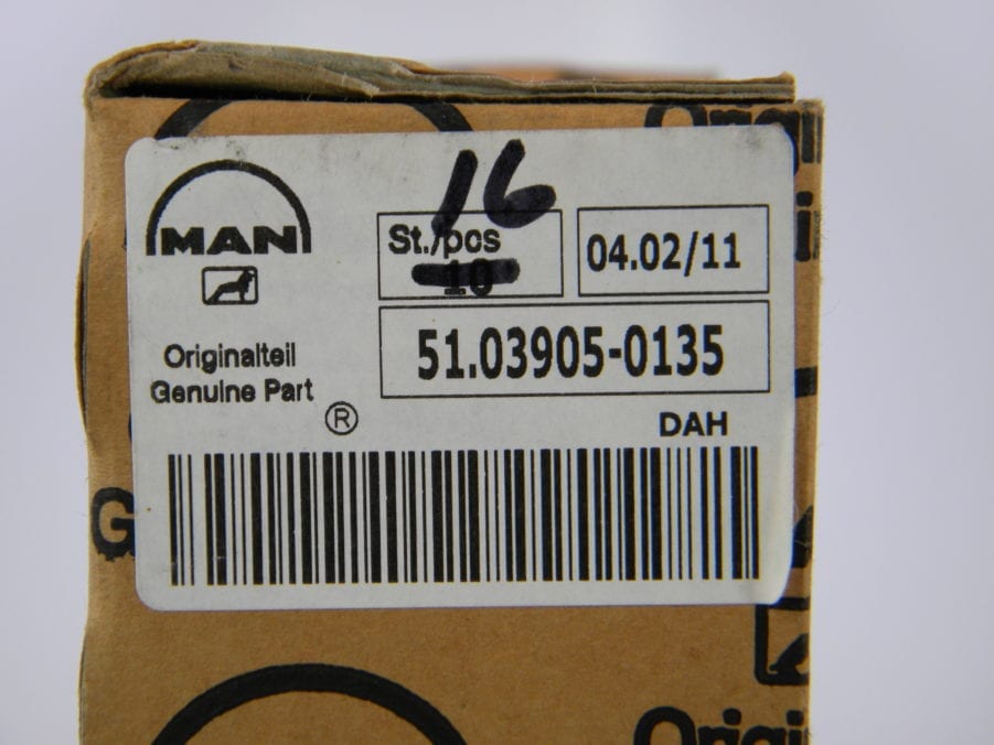 New MAN Valve Cover Gasket - 51.03905-0135 - LOT OF 9 - Max Marine ...