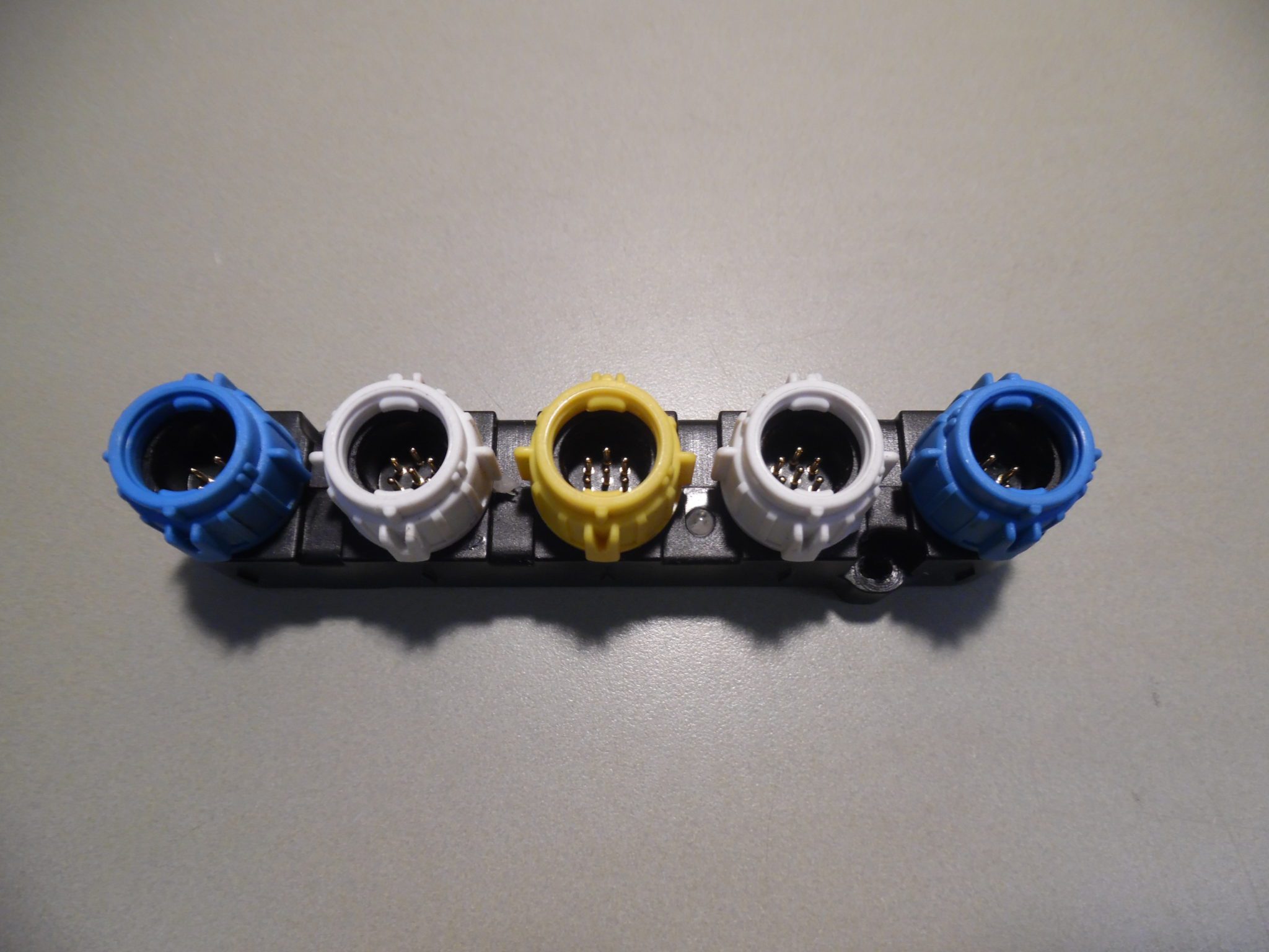 Raymarine E22158 Seatalk 1 to Seatalk NG Converter Kit - NEW OUT OF BOX ...