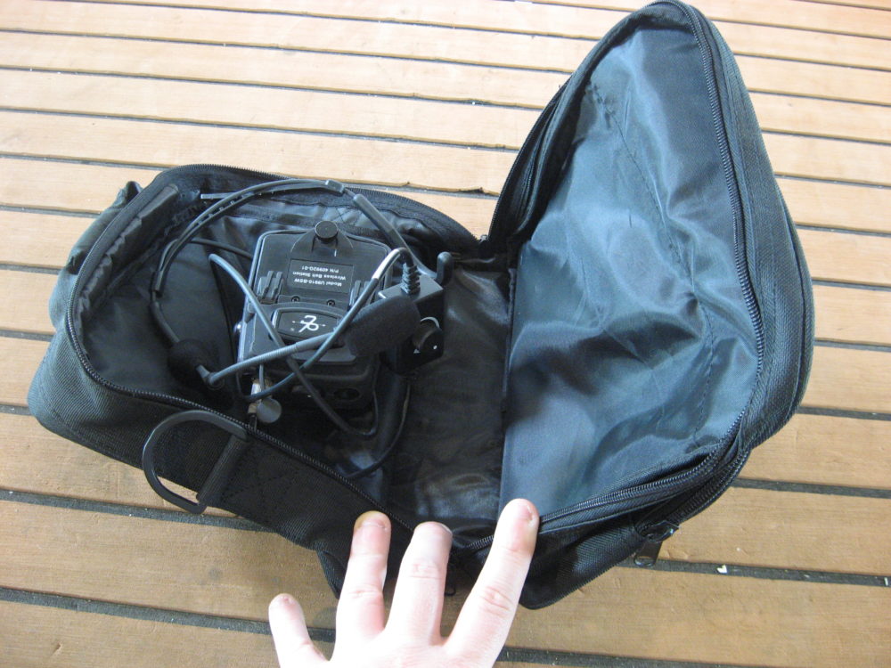 Lot of 3 David Clark 40992G-01 Wireless Belt Stations w/ Batteries ...