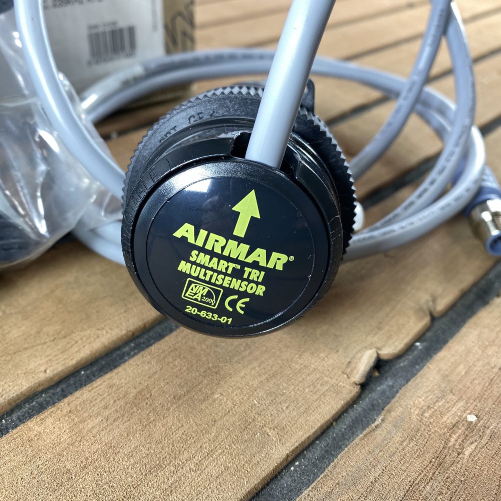 Simrad Lowrance Airmar DST800 22098552 Plastic Thru Hull Transducer N2K ...