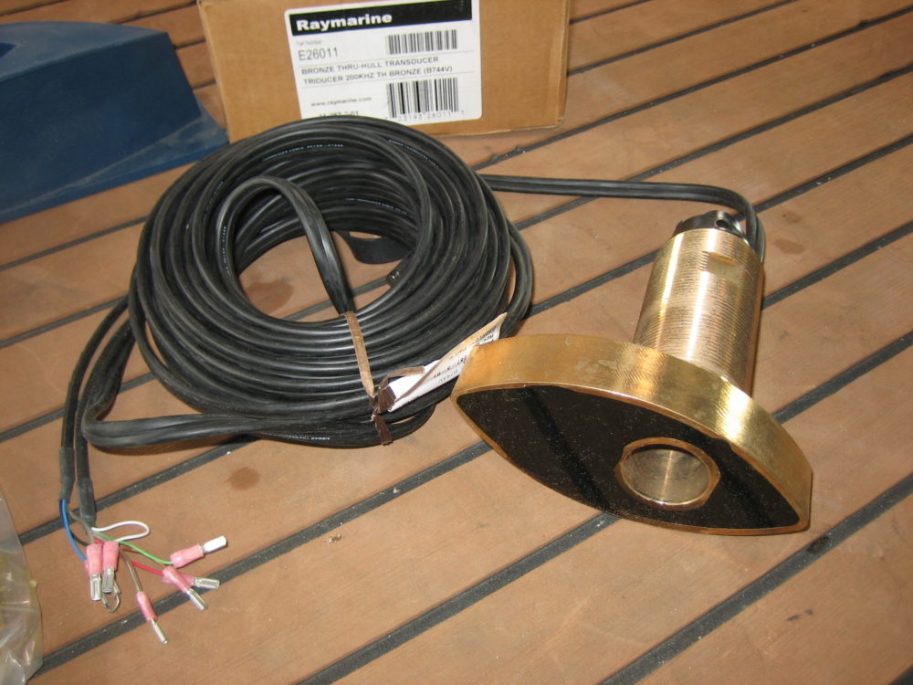 Raymarine Airmar E26011 B744V-FISO Transducer Triducer 600w f/ST60 ...