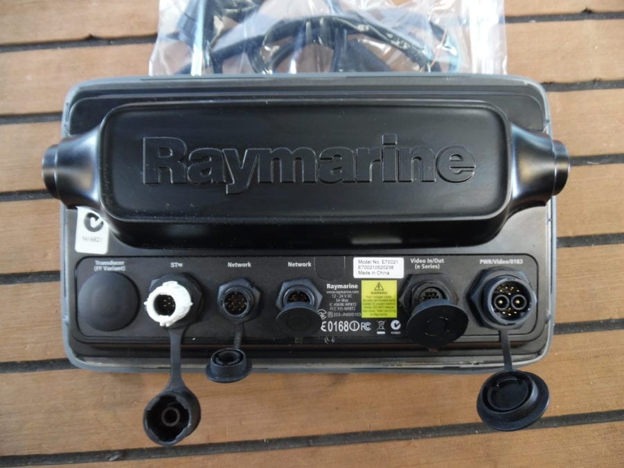 Raymarine e95 eSeries HybridTouch MFD W/ Suncover & Power Cable - Good ...