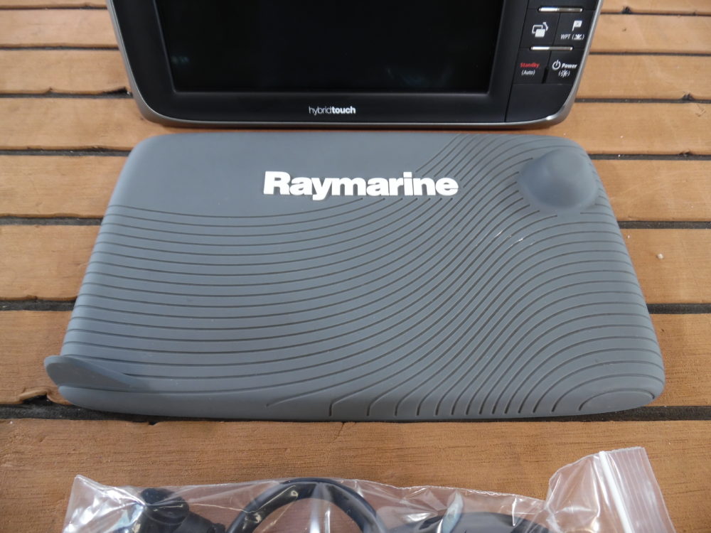 Raymarine e95 eSeries HybridTouch MFD W/ Suncover & Power Cable - Good ...