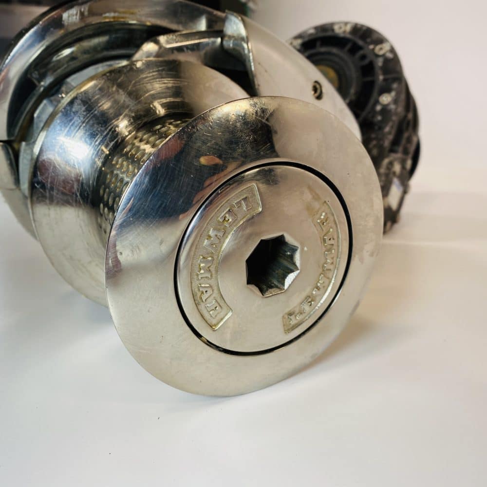 Lewmar 6V Windlass Gypsy Motor 66200206 12 VDC For Parts As-Is - Max ...