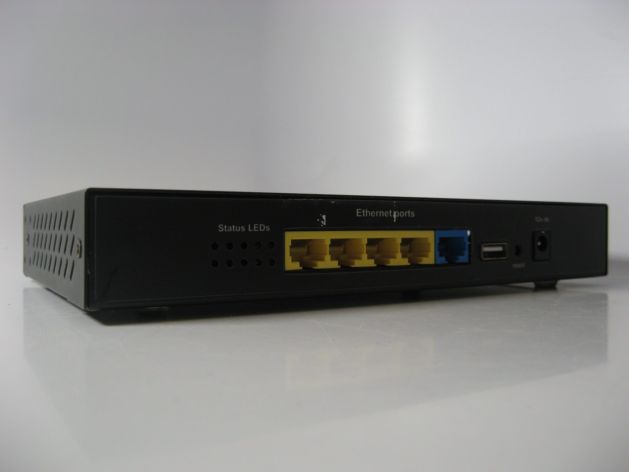 Wave WiFi MBR-400 Marine Broadband Router - Free US Shipping - Max ...