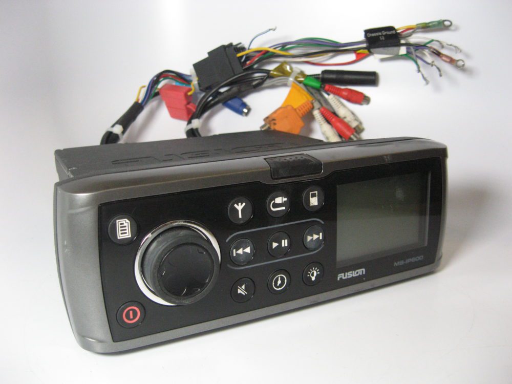 Fusion MS-IP600 Marine Stereo with iPod Dock - Free US Shipping - Max ...