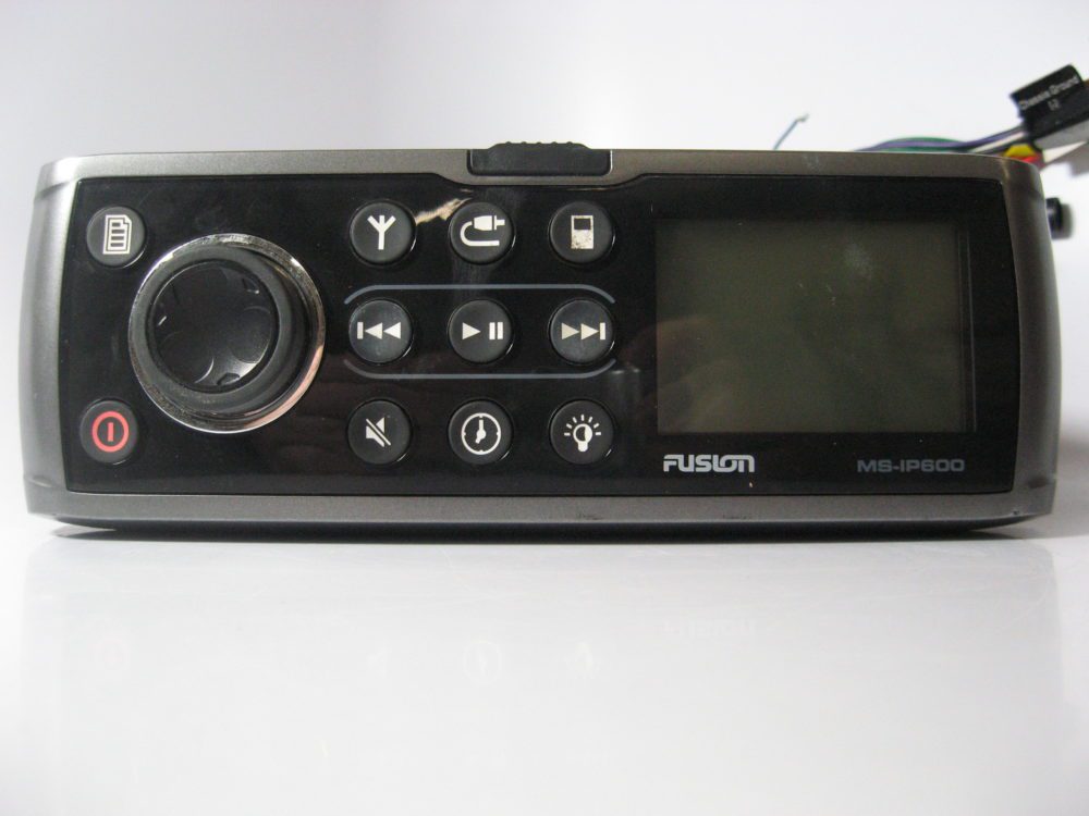 Fusion MS-IP600 Marine Stereo with iPod Dock - Free US Shipping - Max ...