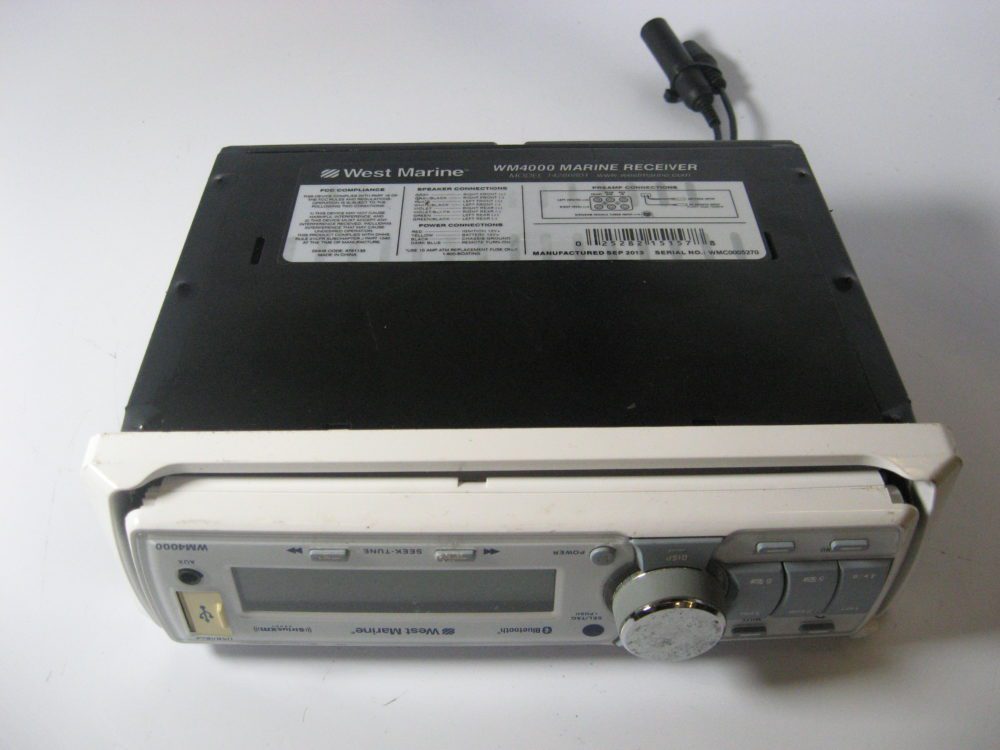 West Marine WM4000 Marine FM/AM Stereo Receiver - Free US Shipping ...