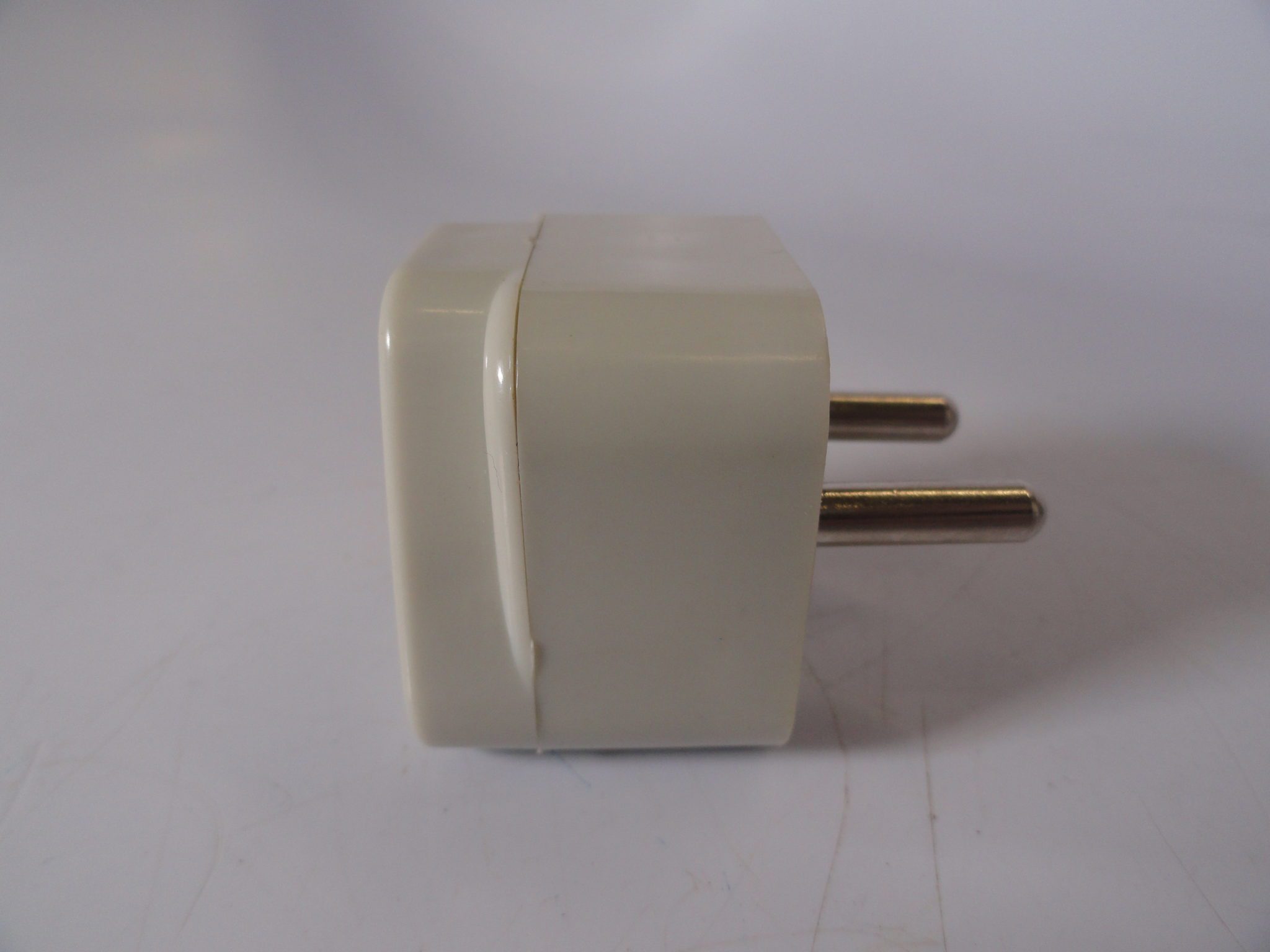 Universal Adapters 16A 250V (10) - Free US Shipping - Max Marine ...