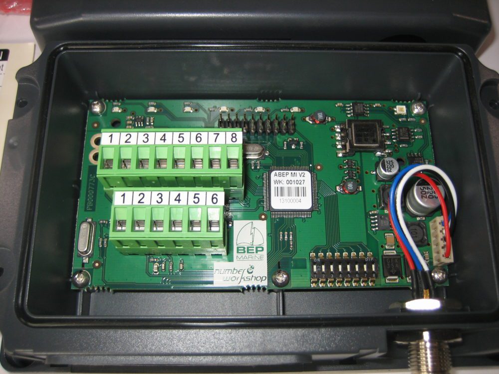 BEP Czone NEW *Meter Interface MI* With Seal & Plug - 80-911-0005-00 - Max Marine Electronics