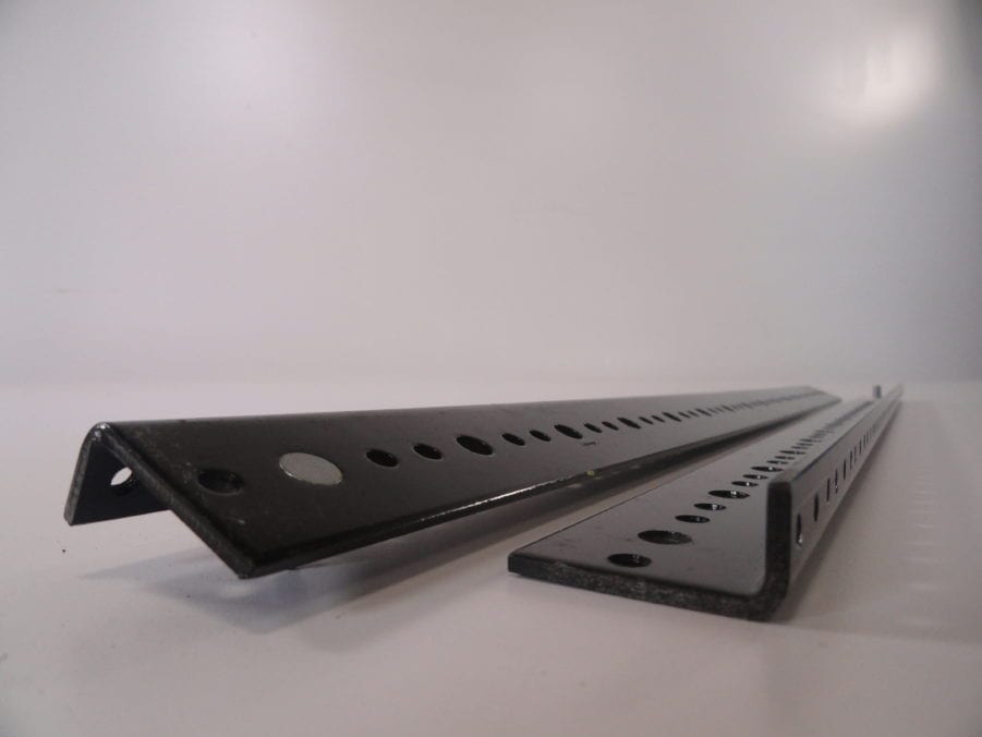 Middle Atlantic Products Essex Rack Rails for MMR Series (28") - Max ...