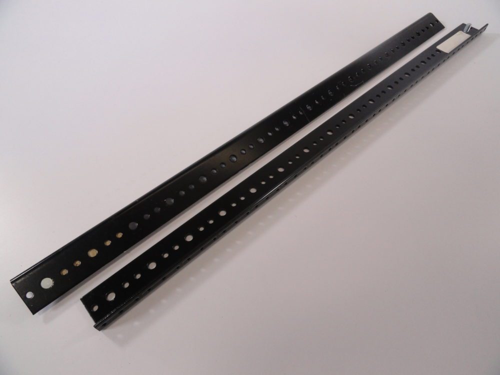 Middle Atlantic Products Essex Rack Rails for MMR Series (28") - Max ...