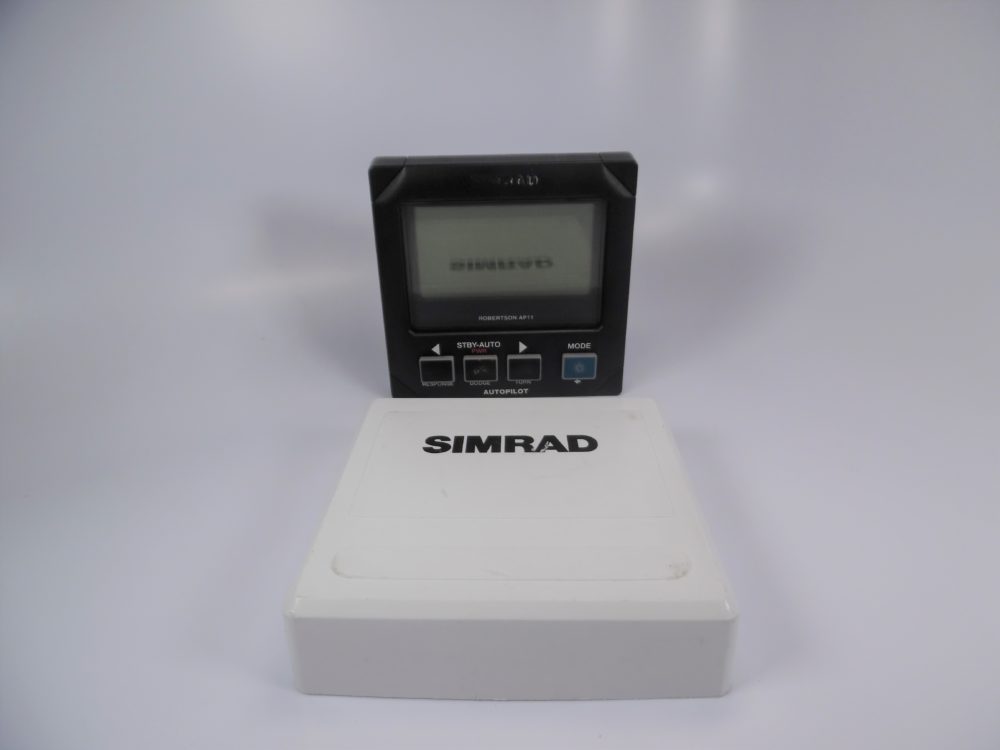 Simrad AP11 Autopilot Control Head 22085237 - Great Condition - 90 DAY ...