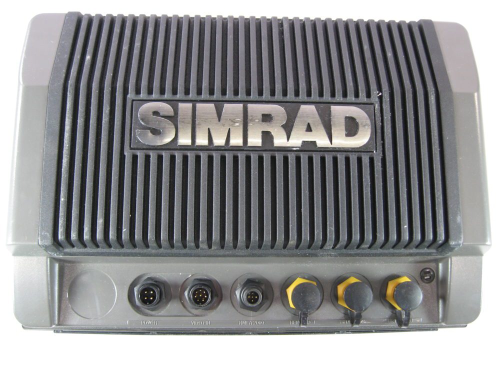 Simrad NSS12 Display AMER W/ Suncover+Power Cable - Great Condition 90 ...