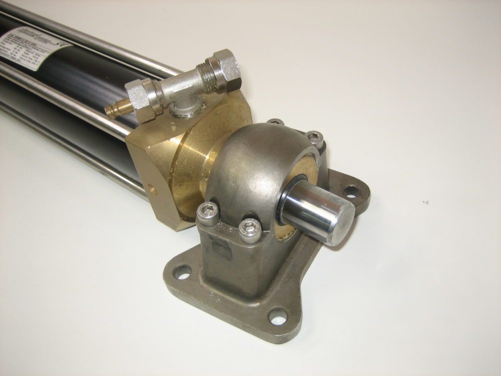 Vetus Commercial Craft Hydraulic Steering Cylinder Ram Type MT0345B ...