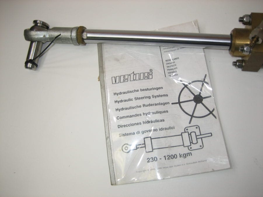 Vetus Commercial Craft Hydraulic Steering Cylinder Ram Type MT0345B ...