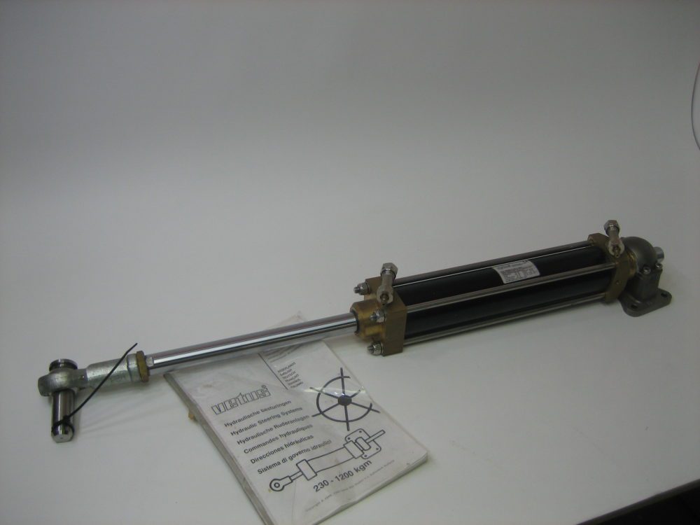 Vetus Commercial Craft Hydraulic Steering Cylinder Ram Type MT0345B ...