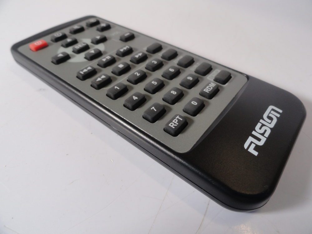 Fusion MS-IR600 Marine Stereo Remote - Free US Shipping - Max Marine ...