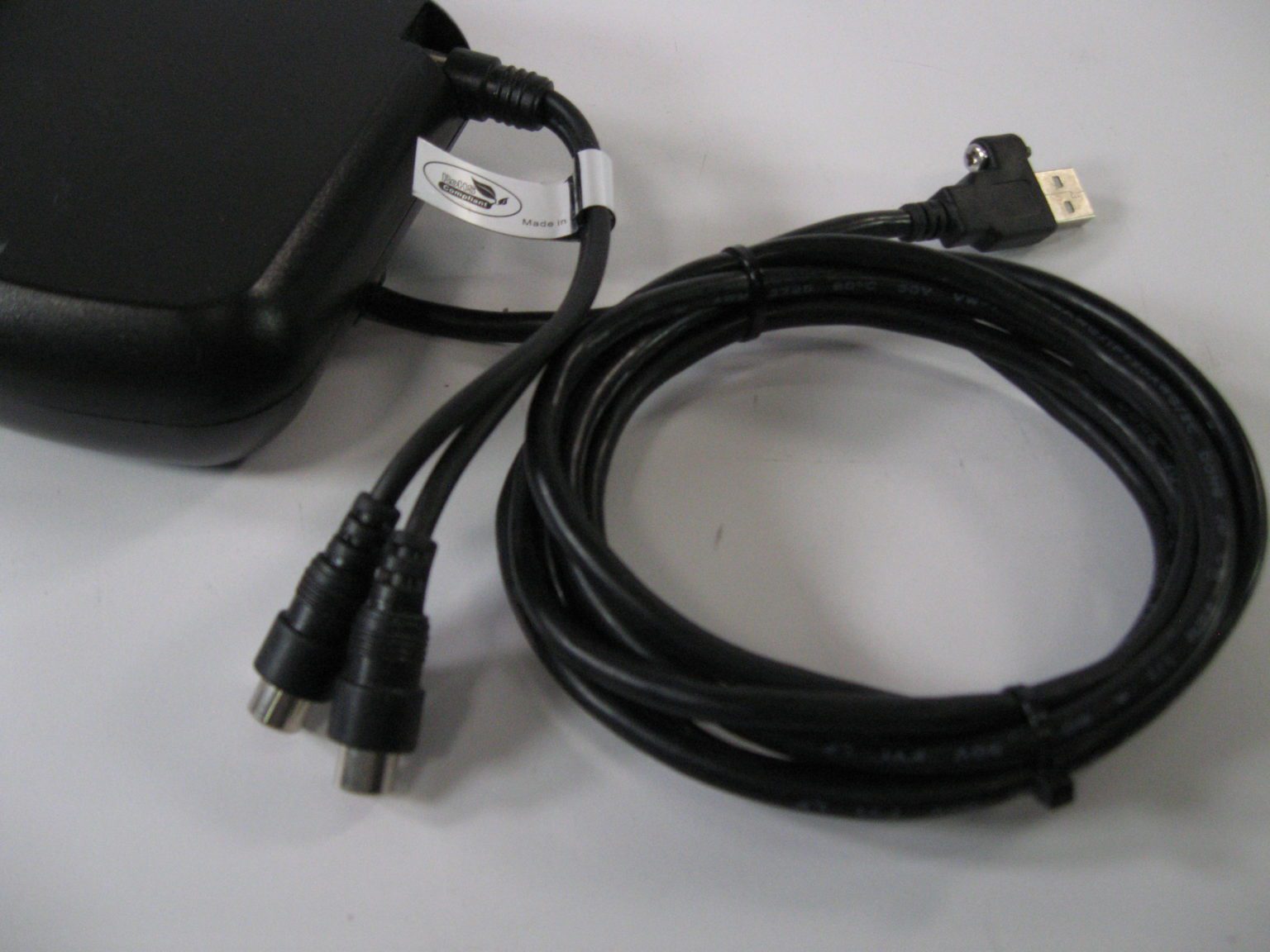 Simrad SonicHub Dock - Free US Shipping - Max Marine Electronics