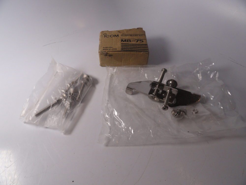 Icom MB-75 Flush Mount Kit *NEW* for IC-M502 504 602 604 802 - Max ...
