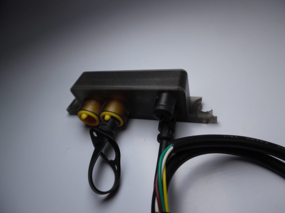 Simrad - AT10 Universal NMEA0183 to Simnet / NMEA 2000 Converter ...